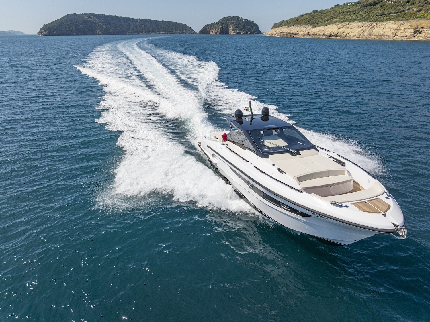Cannes Yachting Festival 2024 - Bleu Plaisance
